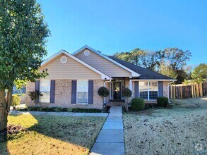 Nolandale Apartments for Rent with a Yard - Madison, AL - Updated Today ...