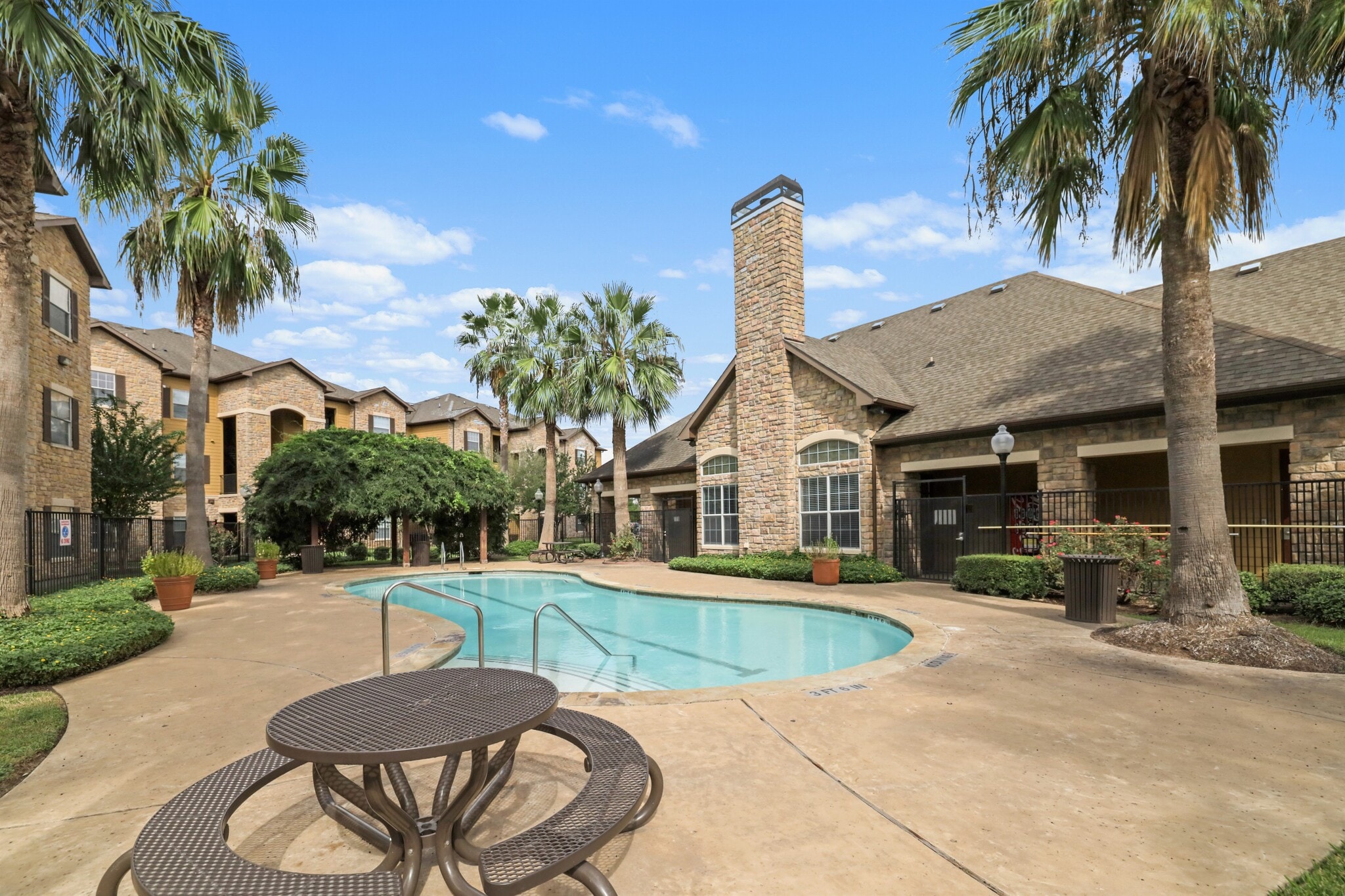Stonehaven - 15301 Northwest Fwy Houston, TX 77040 | Apartments.com