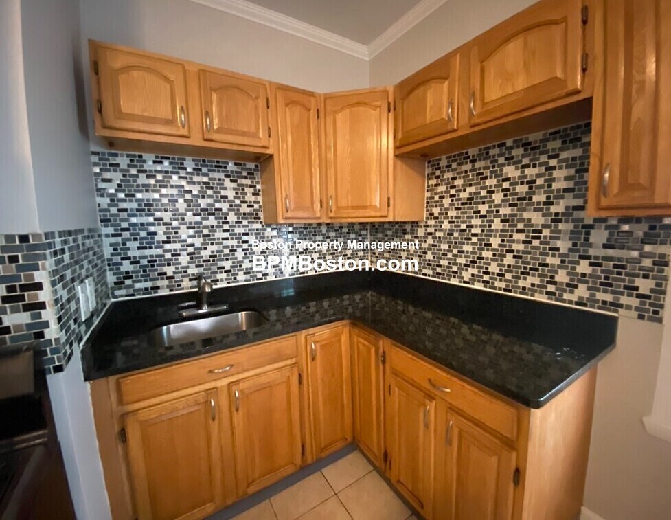 24 Clarence St Unit 2, Boston, MA 02119 - 24 Clarence St Boston, MA ...