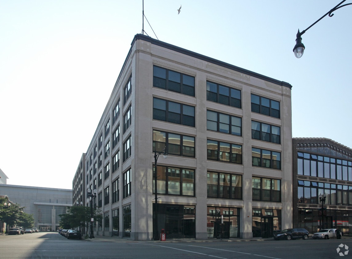 Motor Row Lofts Apartments - Chicago, IL | Apartments.com