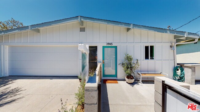 3945 W Point Dr, Los Angeles, CA 90065 - House Rental in Los Angeles, CA | Apartments.com