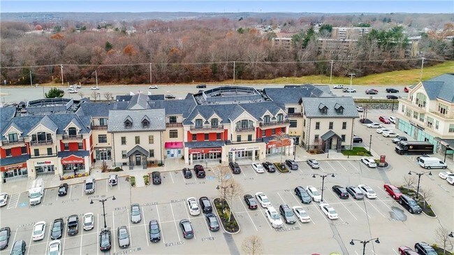 1000 Chapel View Blvd Unit 303, Cranston, RI 02920 - Condo for Rent in ...