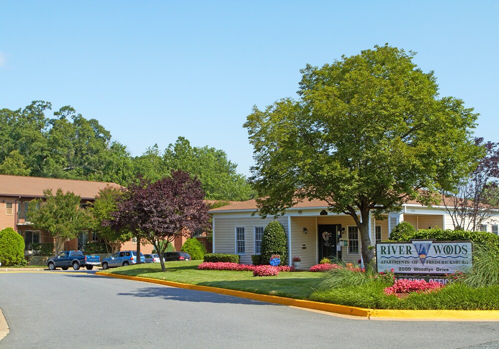 Riverwoods Apartments of Fredericksburg - Apartments in Fredericksburg ...
