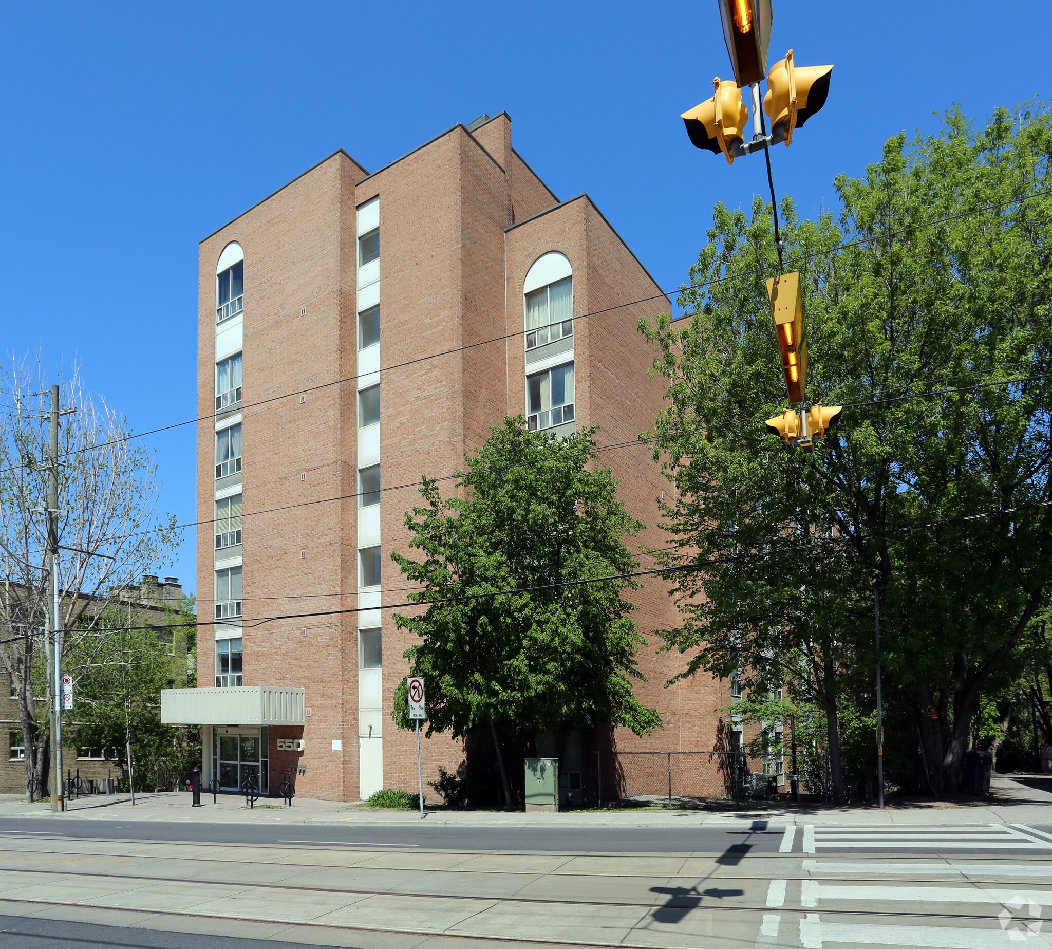 550 Kingston Rd, Toronto, ON M4L 1V3 Appartements - 550 Kingston Rd ...