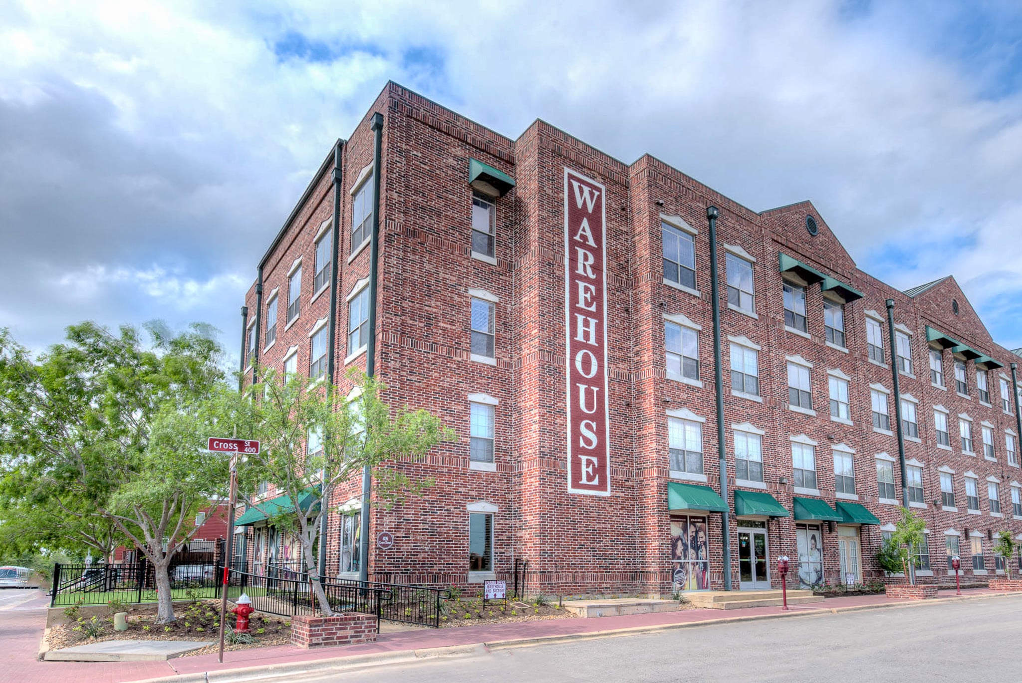 Warehouse and Factory - 405 Cross St College Station, TX 77840 ...