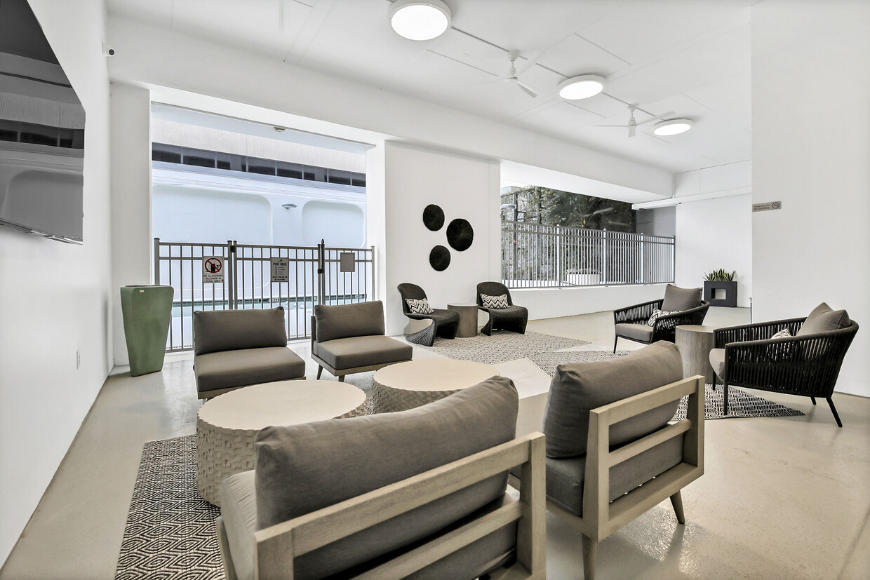 The Palms on Main - 1155 Lady St Columbia, SC 29201 | Apartments.com