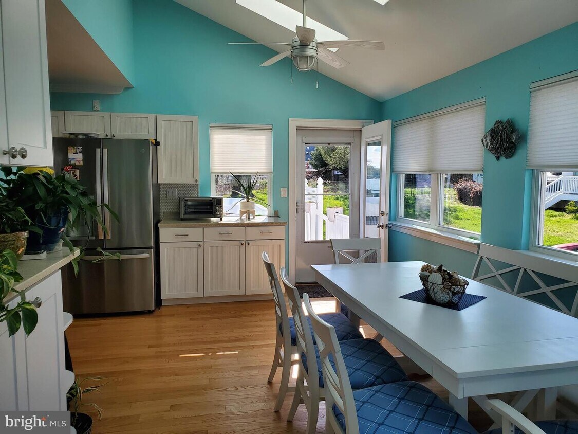 208 Bar Harbor Rd, Pasadena, MD 21122 - House Rental in Pasadena, MD | Apartments.com