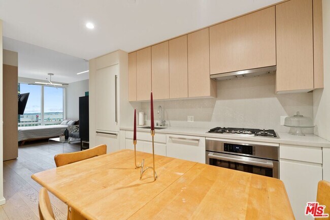 877 Francisco St Unit 1010, Los Angeles, CA 90015 - Condo for Rent in ...