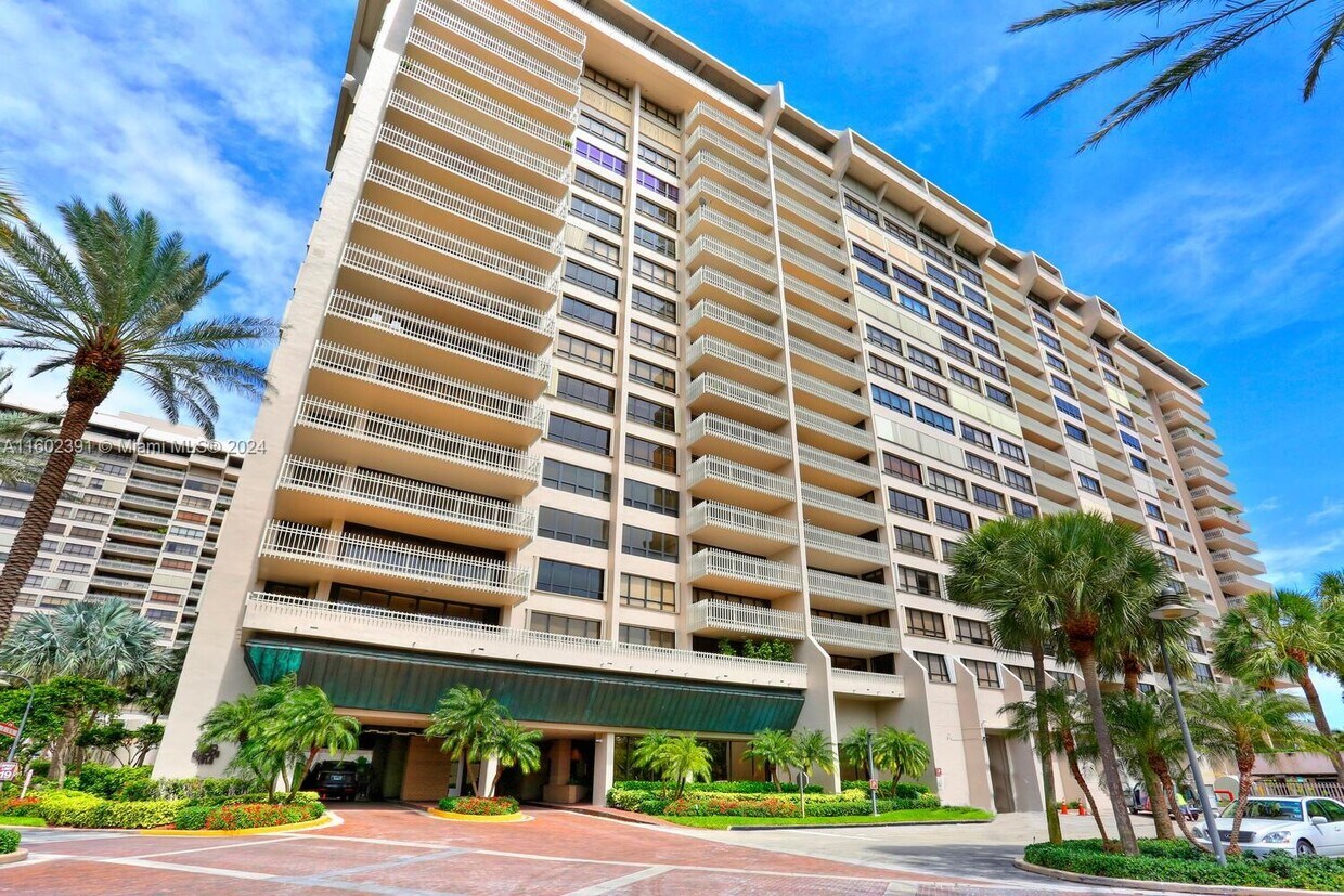 1 Grove Isle Dr Unit A904, Miami, FL 33133 - Condo for Rent in Miami ...