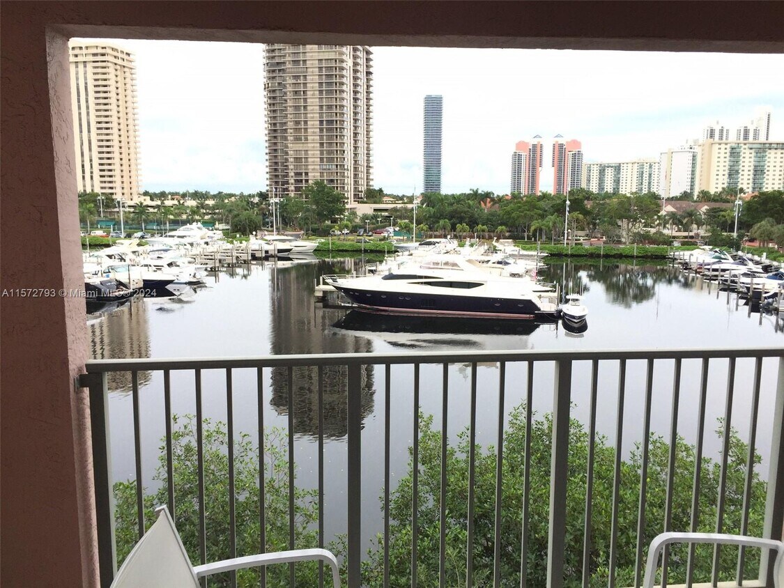 19655 E Country Club Dr Unit 6504, Miami, FL 33180 - Condo for Rent in Miami, FL | Apartments.com