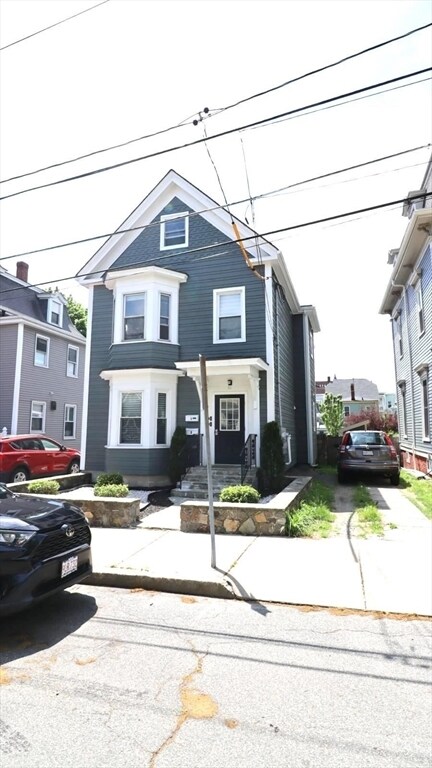 10 Howe St Unit 1, Somerville, MA 02145 - Room for Rent in Somerville ...