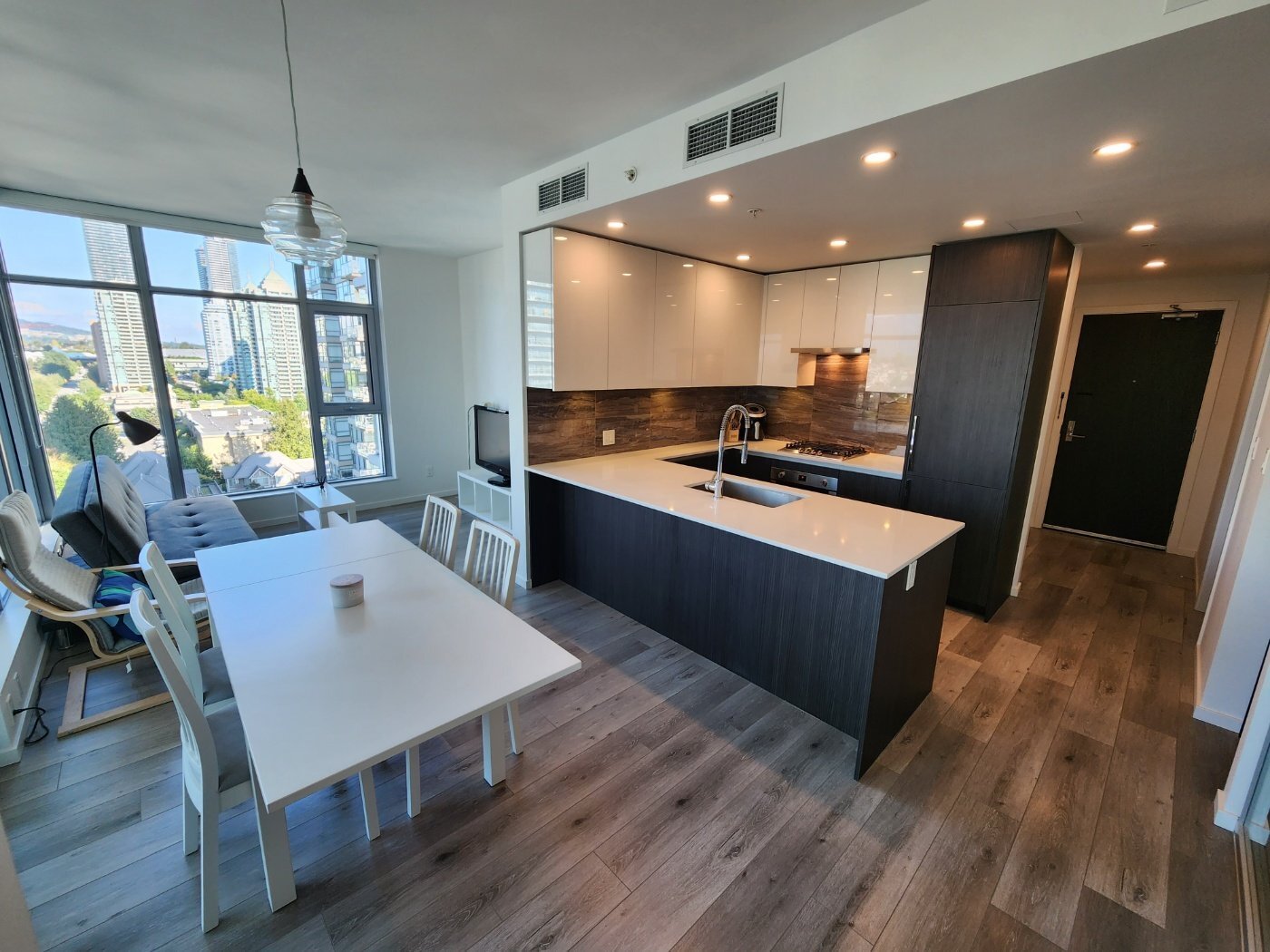 1888 Gilmore Av, Burnaby, BC V5C 0L2 Appartements - 1888 Gilmore Av ...