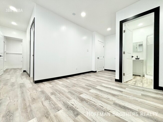 1518 11th Pl Unit 1/2, Los Angeles, CA 90015 - Room for Rent in Los ...