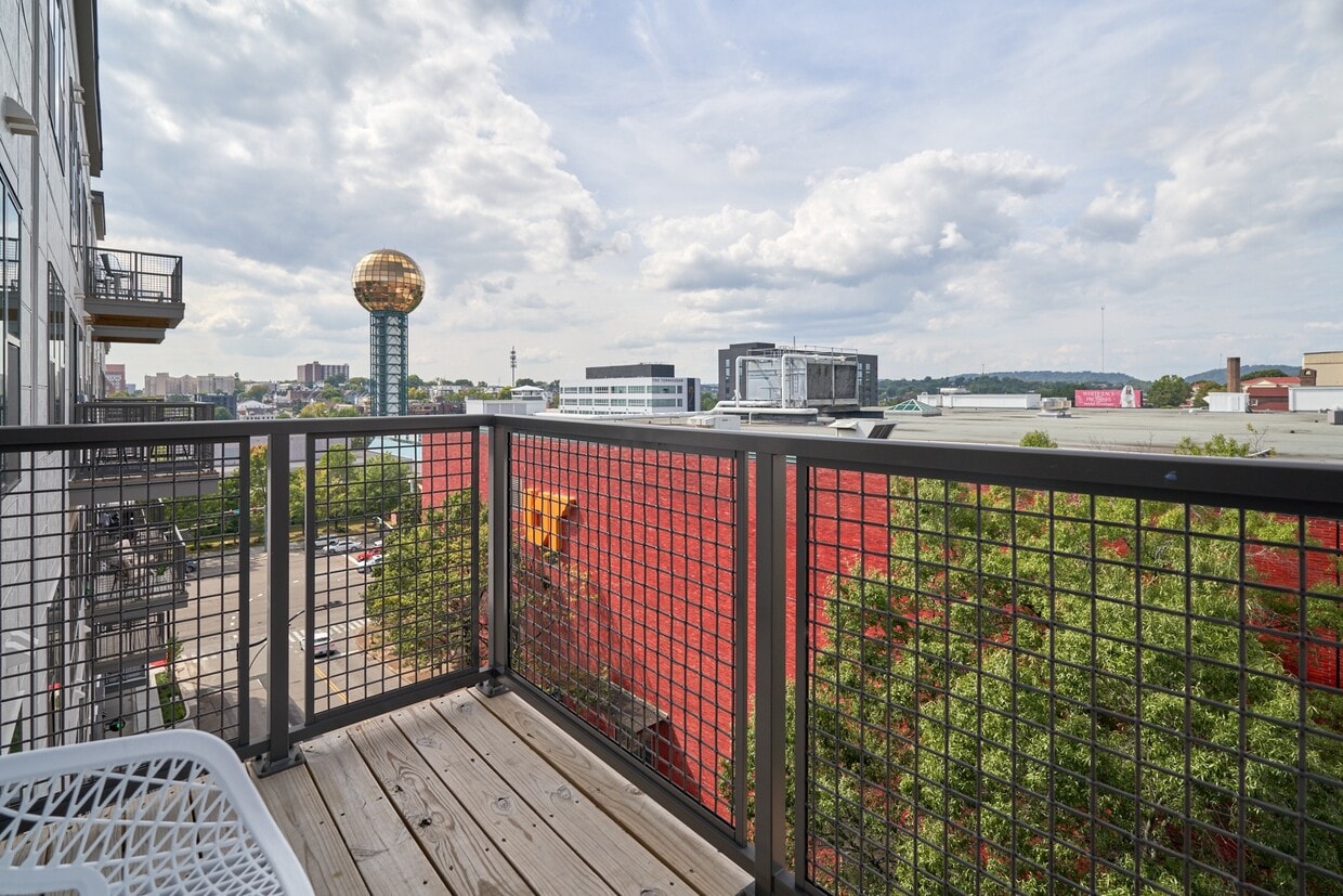 Church and Henley Apartments - 700 Henley St Sw Knoxville, TN 37902 ...