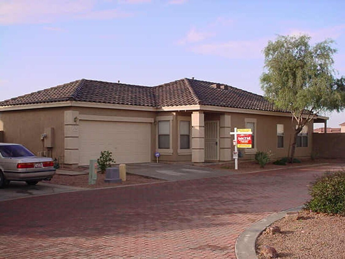 2785 E Cherry Hills Dr, Chandler, AZ 85249 - House Rental in Chandler, AZ | Apartments.com