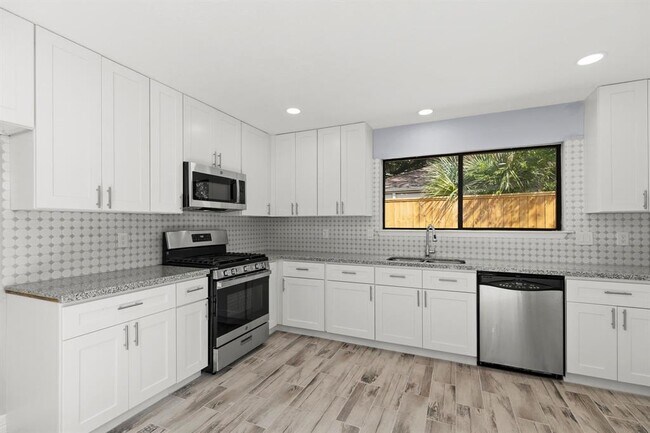 7411 Marisol Dr, Houston, TX 77083 - House Rental in Houston, TX ...