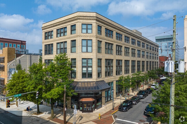 Market Street Historic District Apartments for Rent with High Ceilings ...