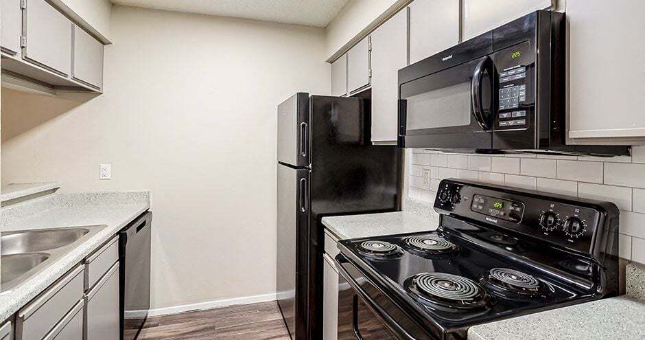 Brooksfield Apartments - 7577 Old Corpus Christi Hwy San Antonio, TX ...