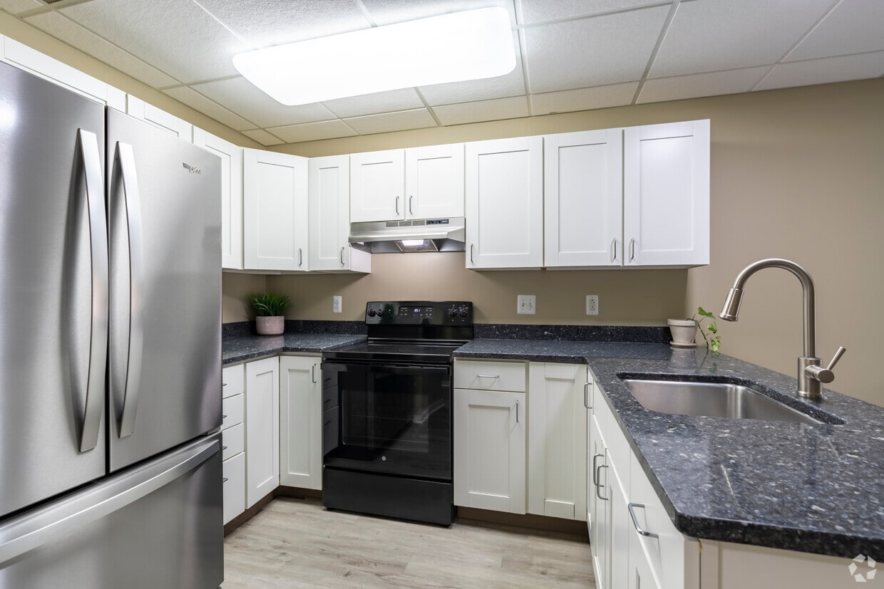 University Towers - UofM Student Housing - 536 S Forest Ave Ann Arbor ...