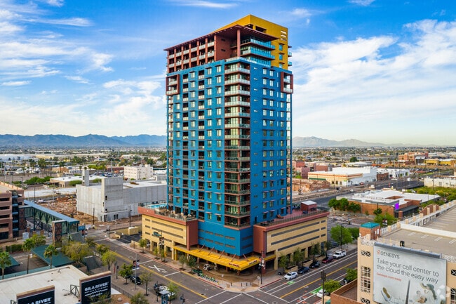 Summit at Copper Square Apartments - Phoenix, AZ | Apartments.com