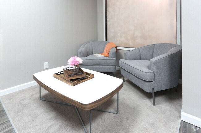 Flats on Fifth Apartments - Louisville, KY | Apartments.com