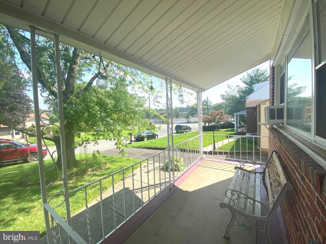 14006 Barcalow Ave, Philadelphia, PA 19116 - House Rental in ...