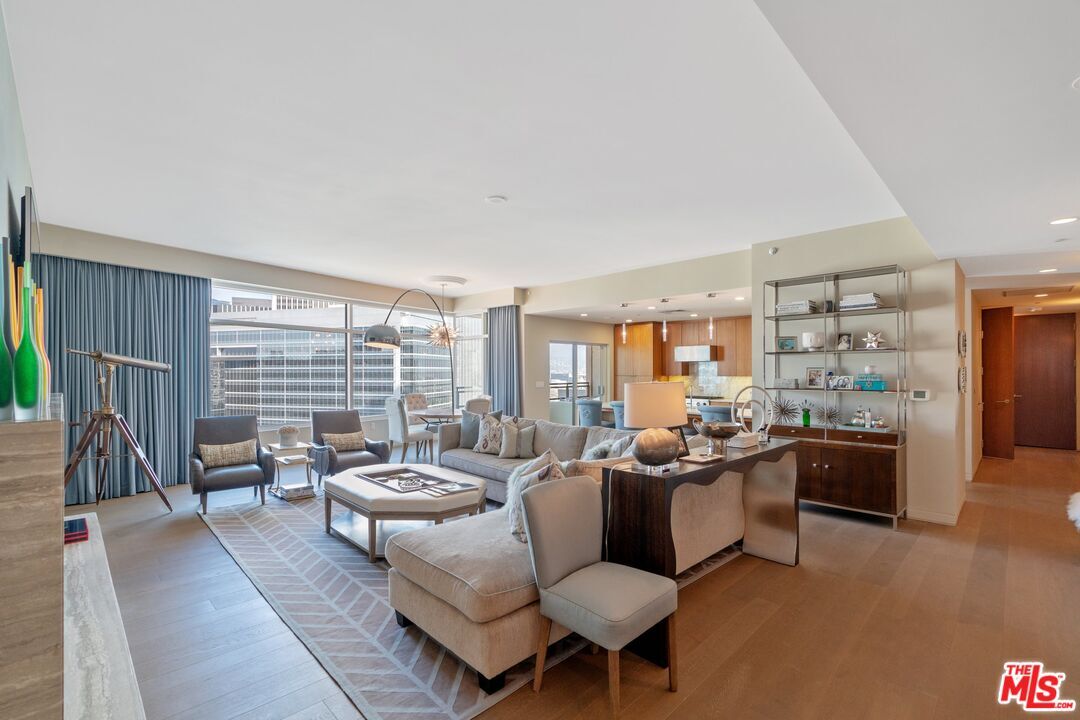 1 W Century Dr Unit 11D, Los Angeles, CA 90067 - Room for Rent in Los ...