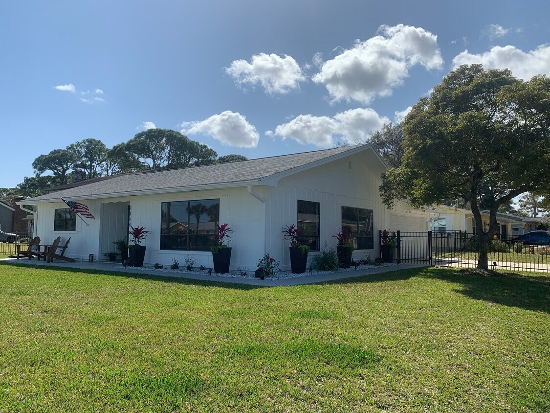 2014 S Riverside Dr, Edgewater, FL 32141 - House Rental in Edgewater ...