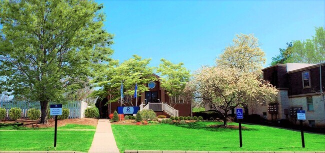 Rivers at Bluegrass - Apartments at 2504 Larkin Rd Lexington, KY ...