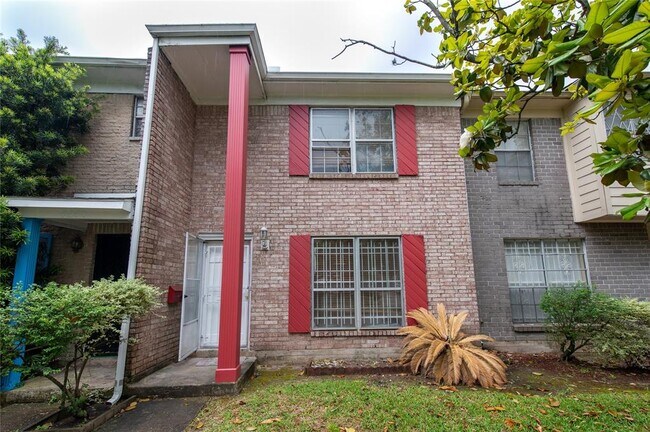 8218 Fondren Rd, Houston, TX 77074 - Condo for Rent in Houston, TX ...