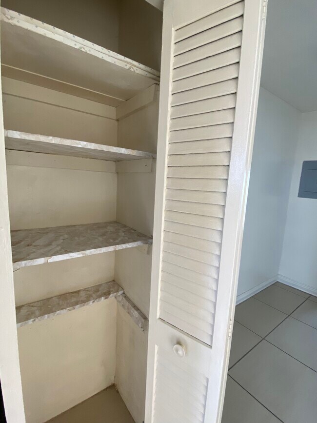 5165 W Flagler St Unit 5, Coral Gables, FL 33134 - 5165 W Flagler St ...