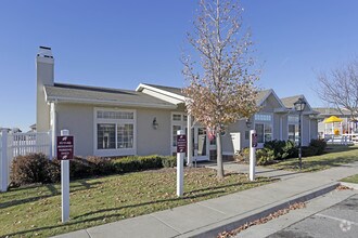 Oakstone Rentals - Clearfield, UT | Apartments.com
