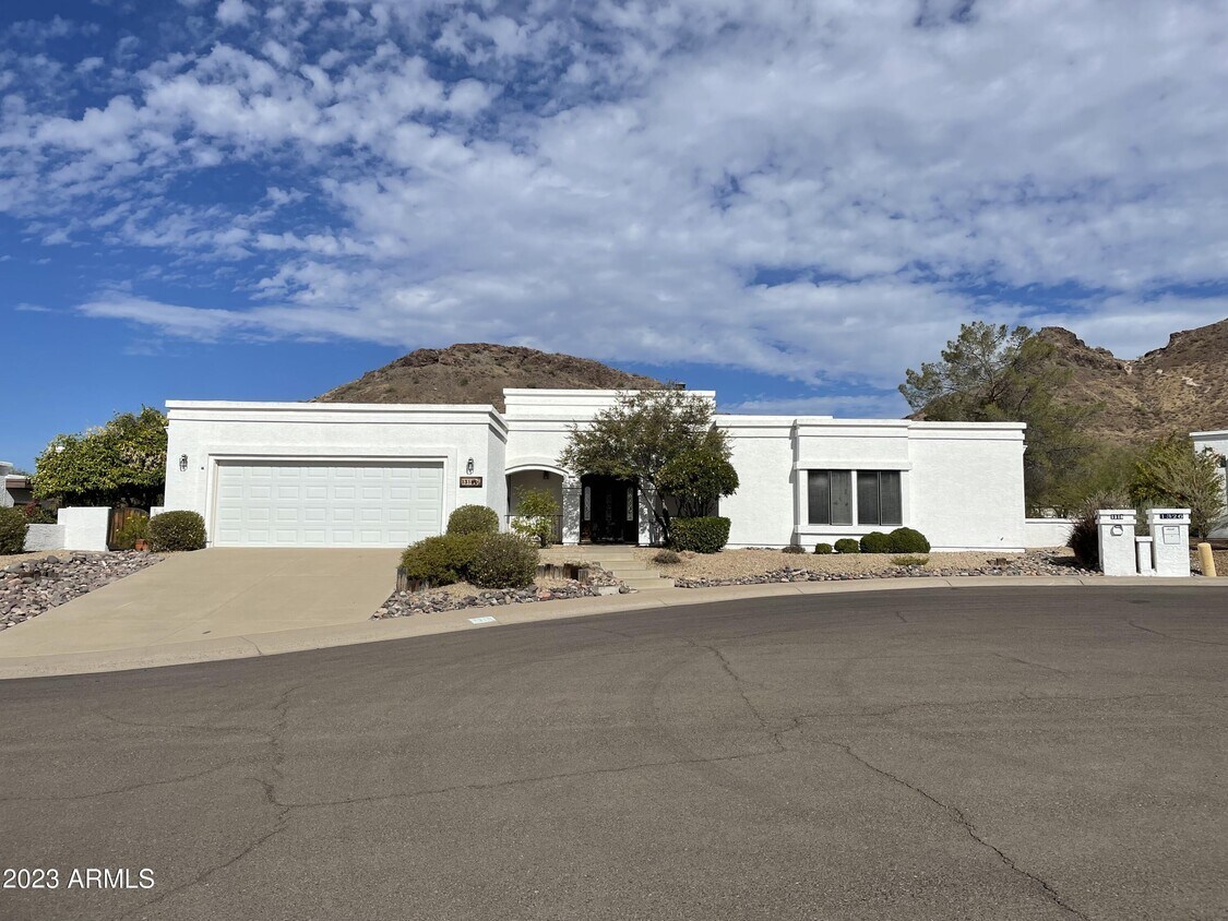 1318 E Acoma Dr, Phoenix, AZ 85022 - House Rental in Phoenix, AZ ...