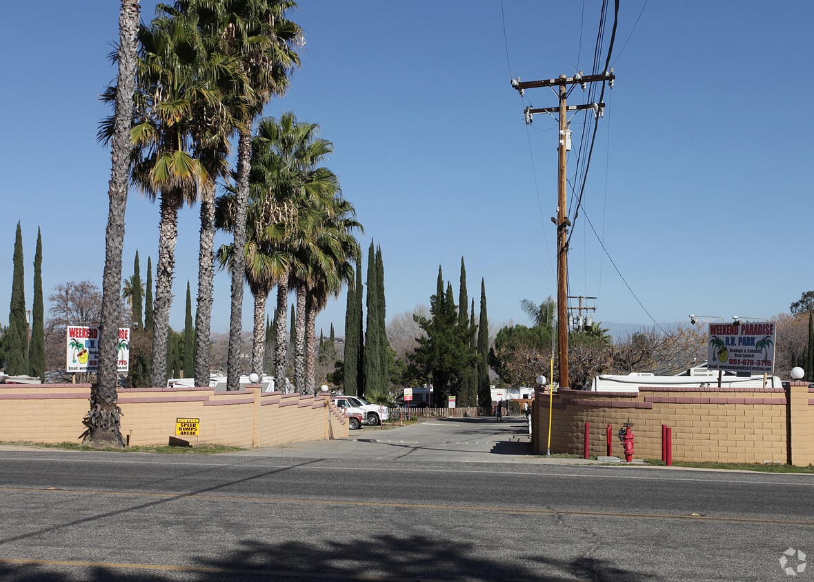 Weekend Paradise R.v. Park - 16006 Grand Ave Lake Elsinore, CA 92530 ...