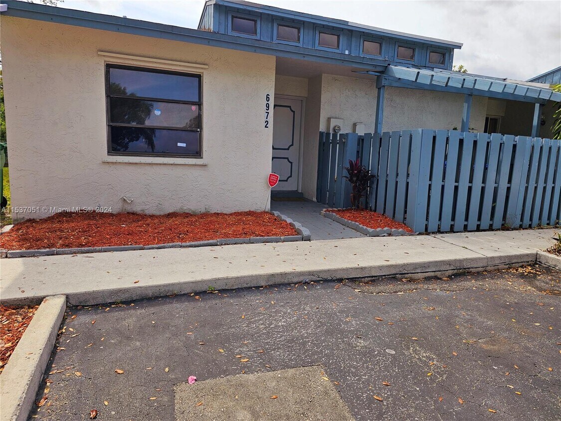 6972 Woodscape Cir Unit 1-T, Miramar, FL 33023 - Condo for Rent in ...