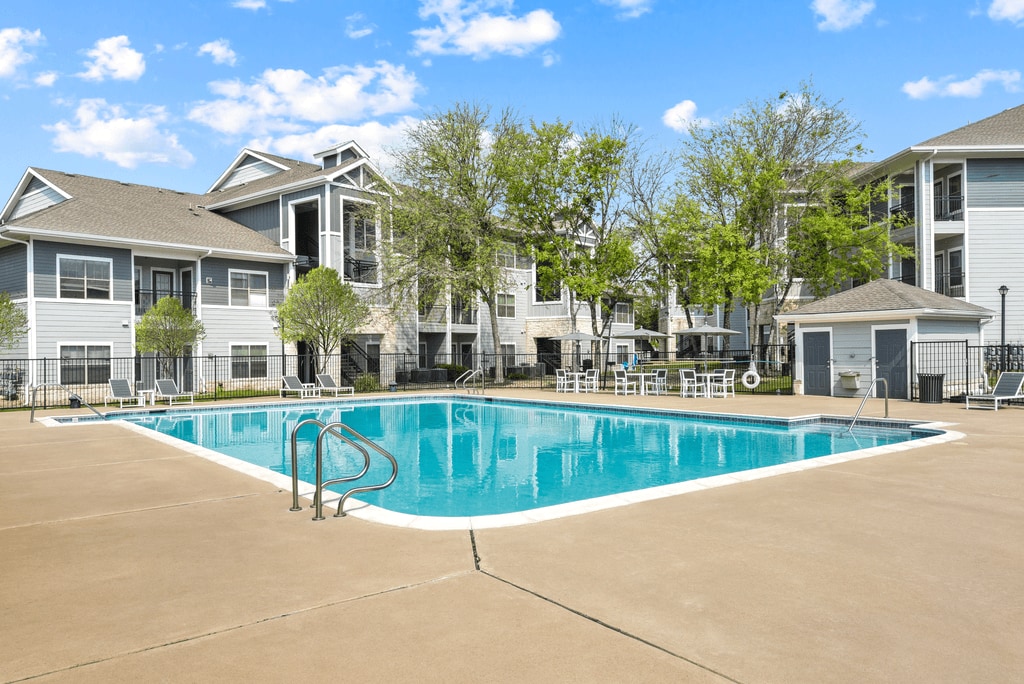Park Place at Loyola Apartments - 6200 Loyola Ln Austin, TX 78724 ...
