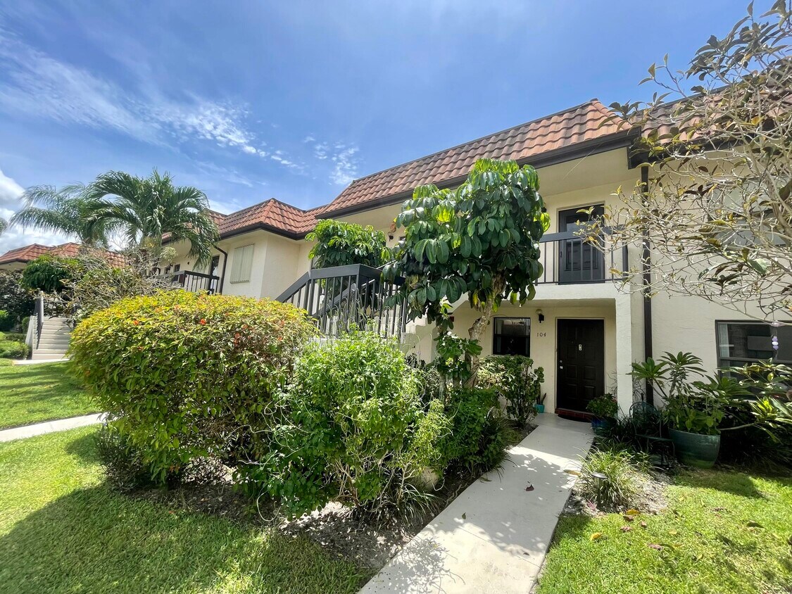 7202 Golf Colony Ct Unit 204, Lake Worth Beach, FL 33467 - Condo for ...