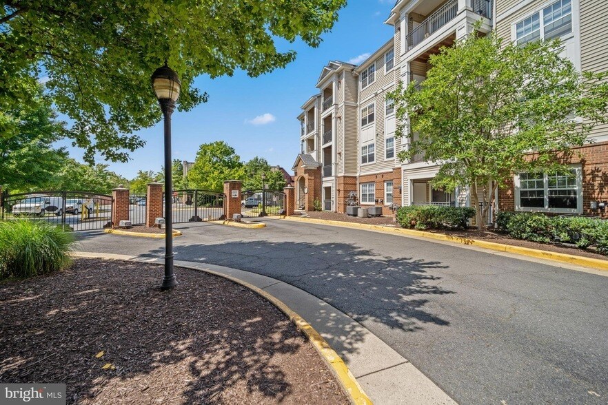 12905 Centre Park Cir Unit 208, Herndon, VA 20171 | Apartments.com
