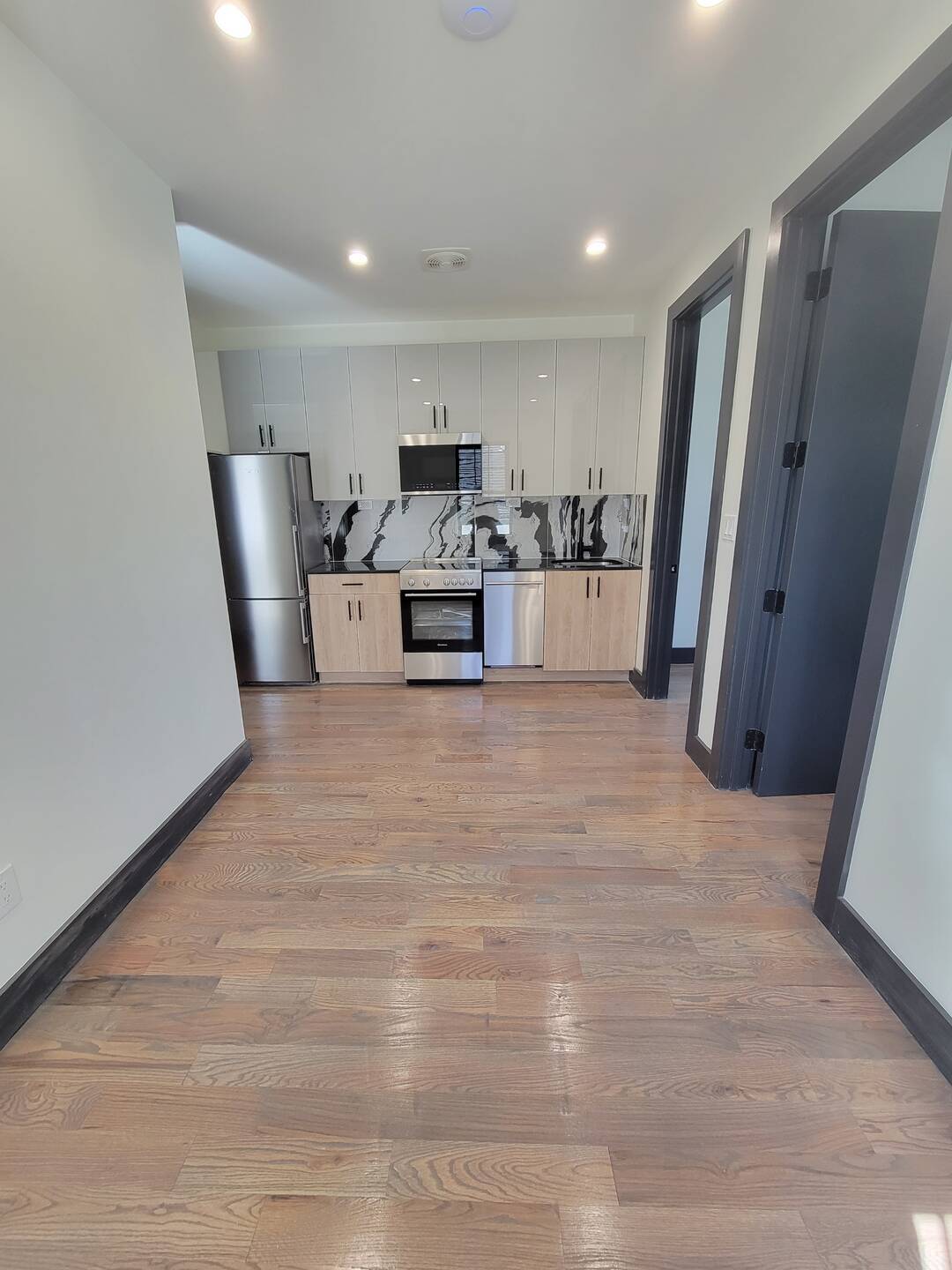 2736 E 21st St Unit 2 Floor, Brooklyn, NY 11235 - Room for Rent in ...