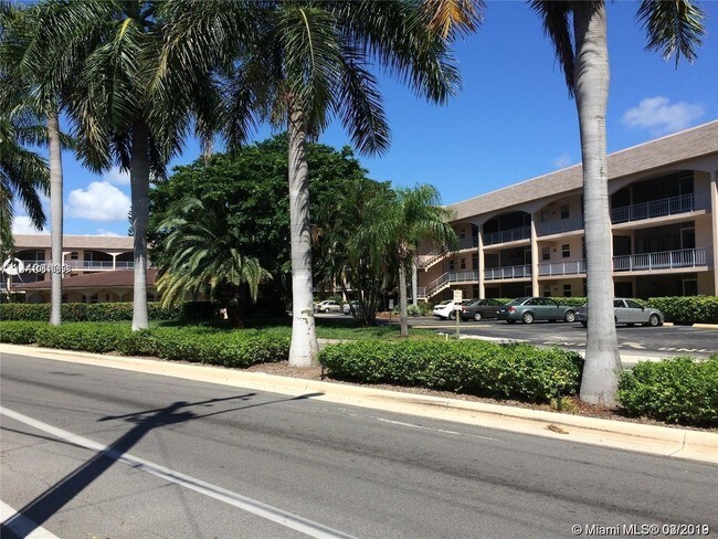 581 Blue Heron Dr Unit 304B, Hallandale Beach, FL 33009 - Condo for ...