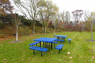 Royal Manor Apartments Rentals - Pittsburgh, PA | Apartments.com