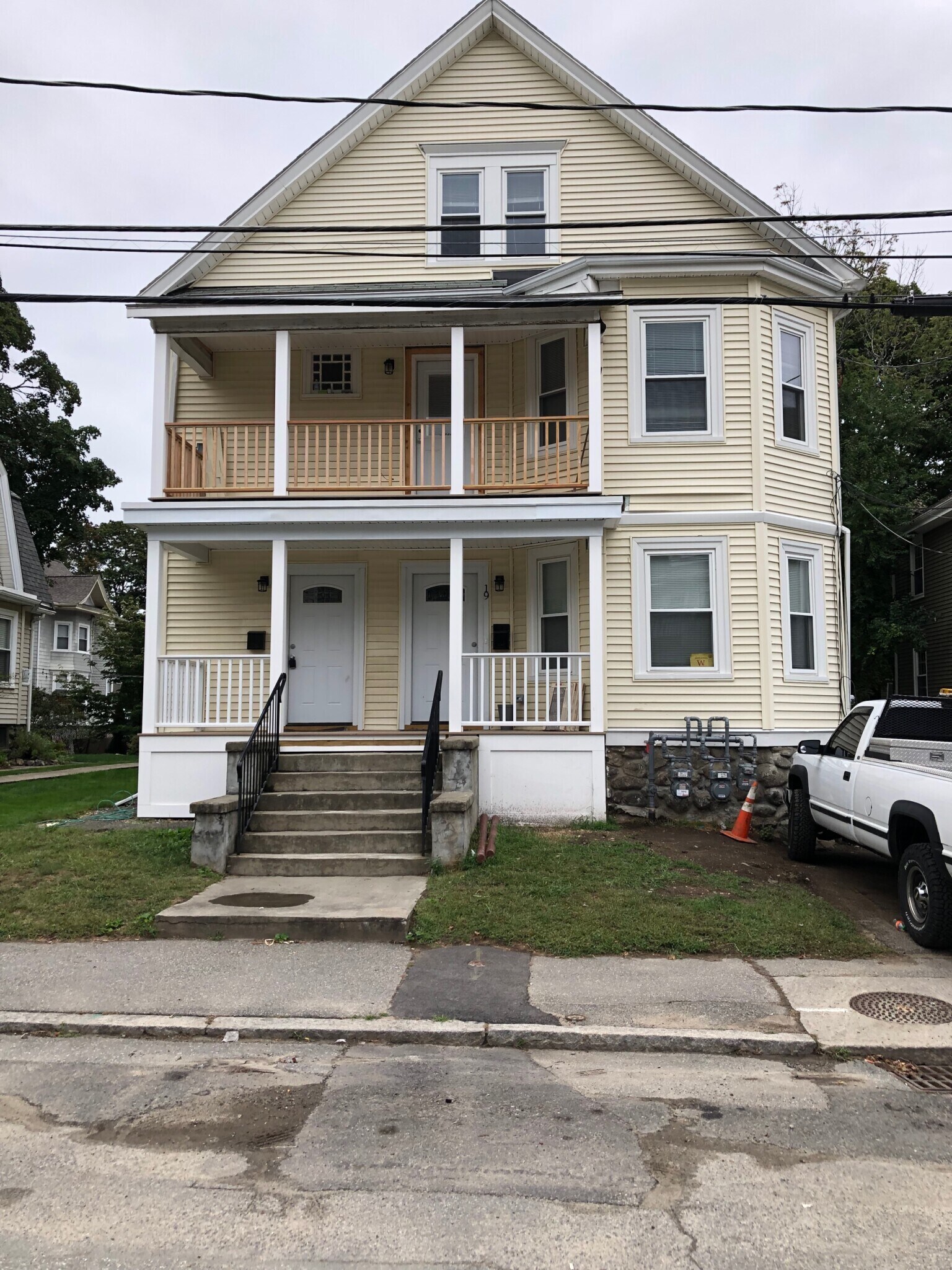 21 Banks St Unit 1, Waltham, MA 02451 - 21 Banks St Waltham, MA 02451 ...