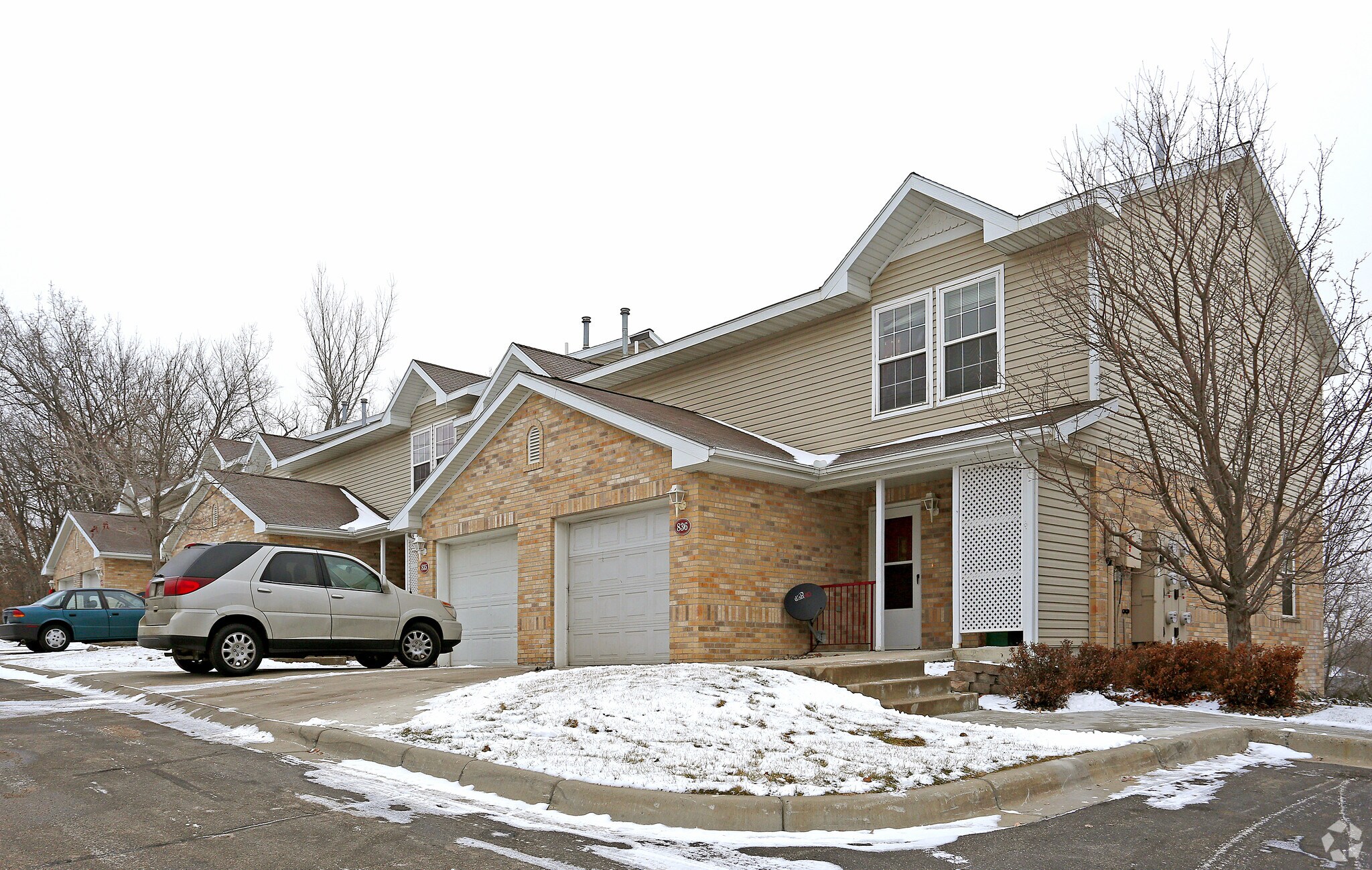 Brickstone Townhomes - 850 Walnut Pl Chaska, MN 55318 | Apartments.com