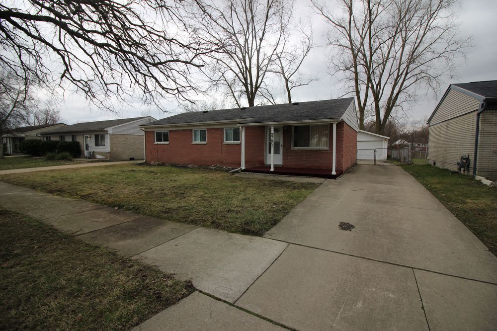 27057 Stacy St, Taylor, MI 48180 - House Rental in Taylor, MI ...
