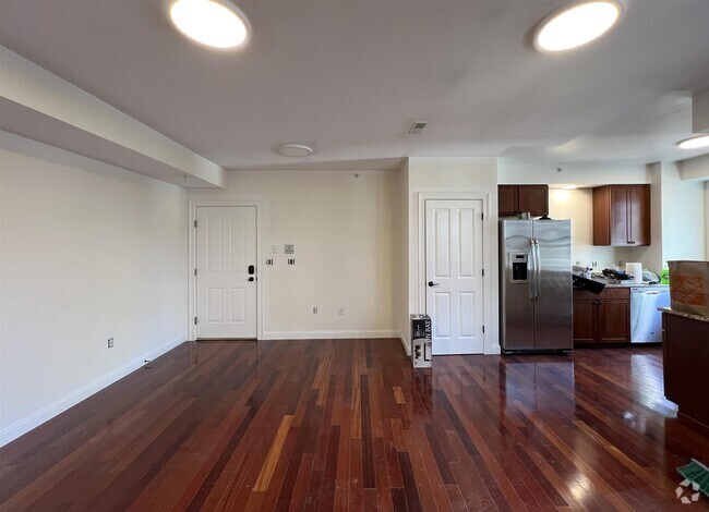 Spring Hill Apartments for Rent with a Garage - Somerville, MA - 50 ...