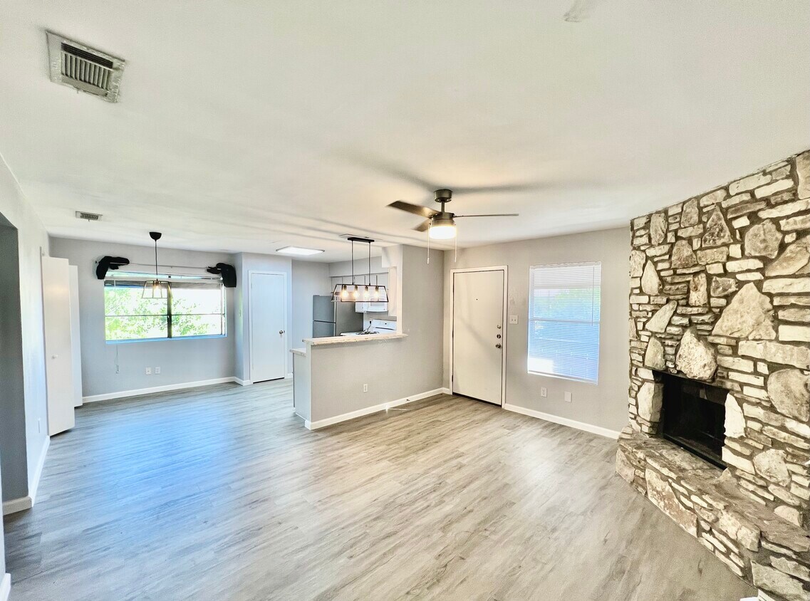 801 Bracewood Cir Unit B, San Marcos, TX 78666 - Condo for Rent in San ...