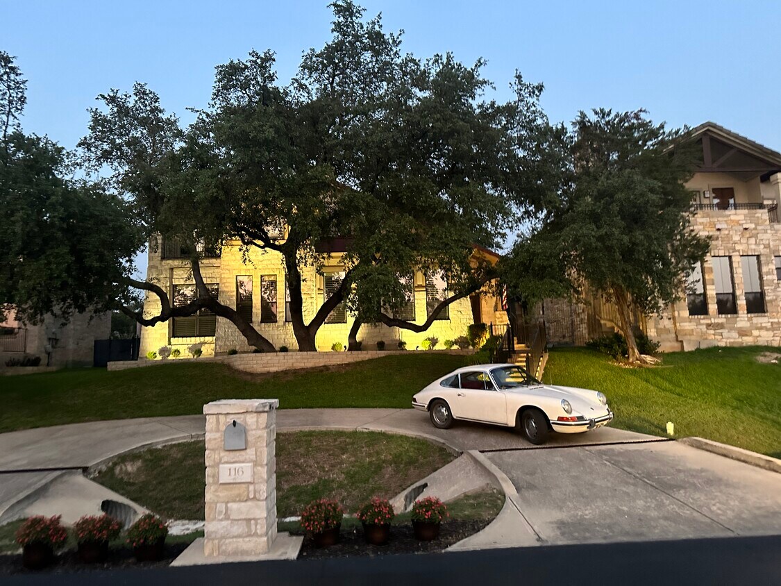 116 The Hills Dr, The Hills, TX 78738 - House Rental in The Hills, TX ...