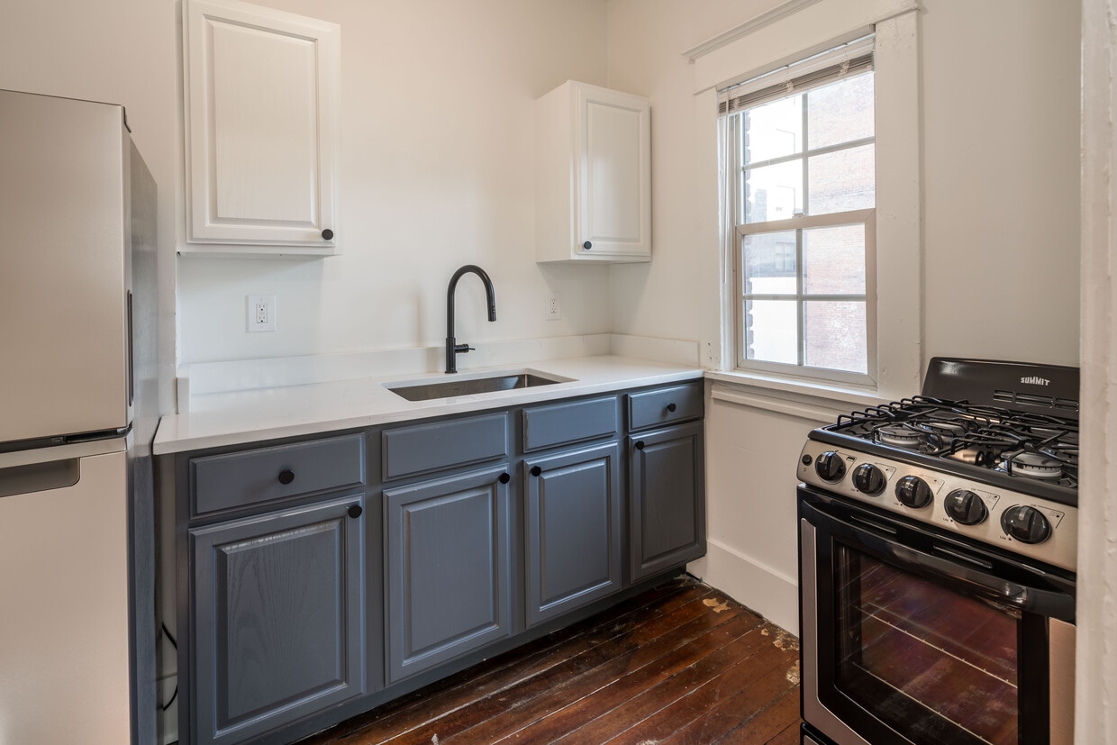 Midtown West Apartments - 1010 Nw 17th Ave Portland, OR 97209 ...