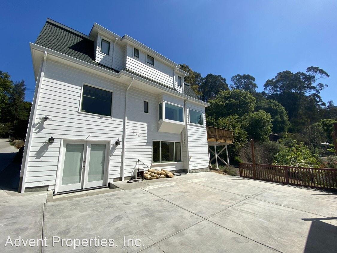 5650 Snake Rd, Oakland, CA 94611 - House Rental in Oakland, CA ...