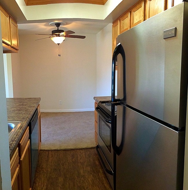 Stone Pointe Village Apartments - Fort Wayne, IN | Apartments.com